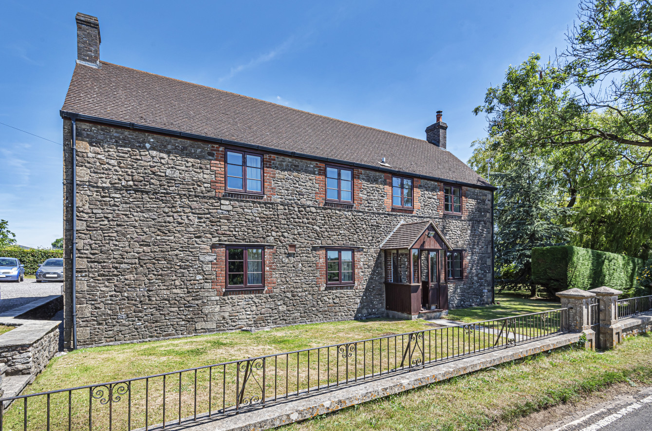 Chantry Farm is a five bedroom, three bathroom unlisted period property ...